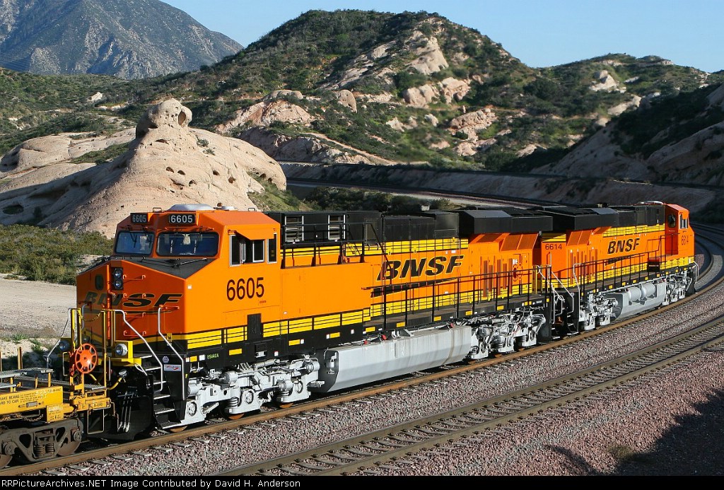 BNSF 6605